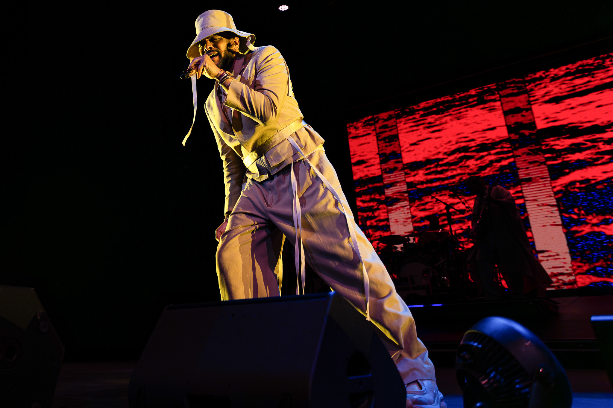 Maxwell Brings His "The Serenade Tour," to the Arizona Financial ...