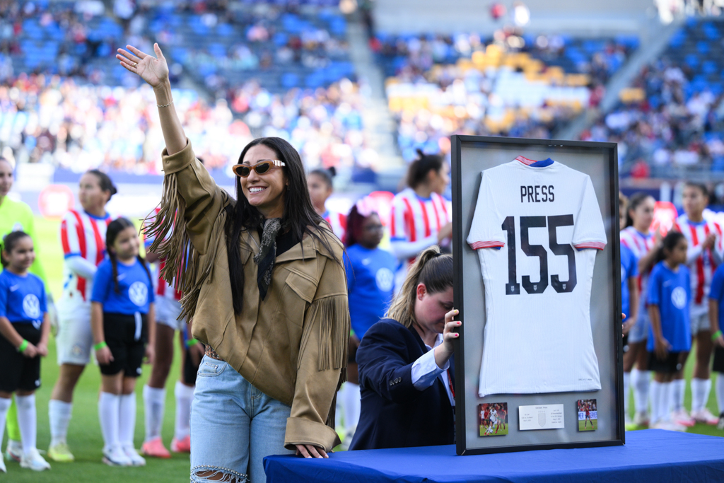 A Statement Start: USWNT Opens 2026 With 6–0 Rout of Paraguay ...